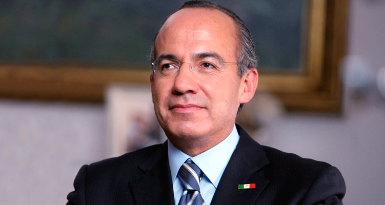 Nueve momentazos de Felipe Calderón – Fernando Ortiz